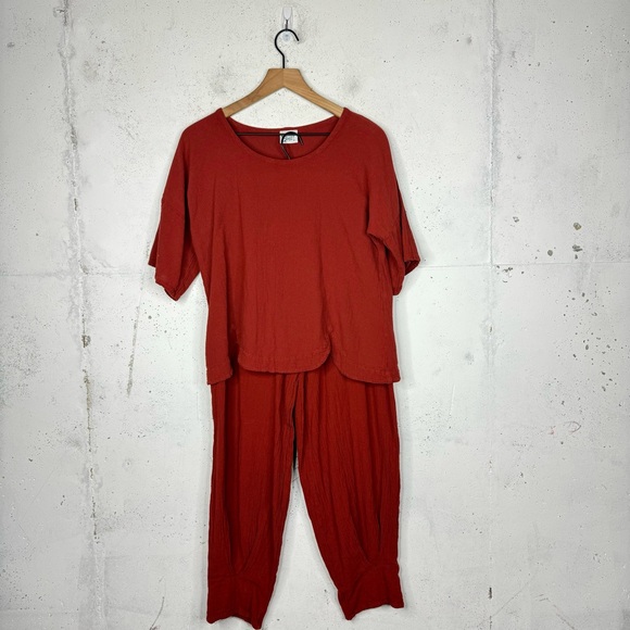 Oh My Gauze! | Pants & Jumpsuits | Oh My Gauze Two Piece Top Pant Set ...